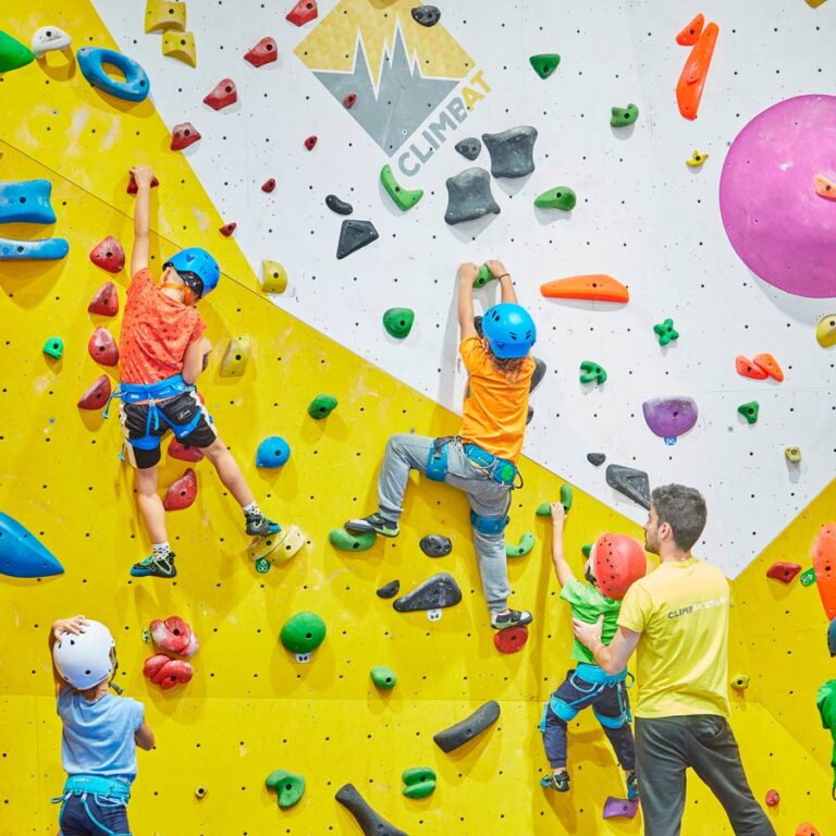 Climbat, escalada para peques y en familia. - Con peques en Zaragoza